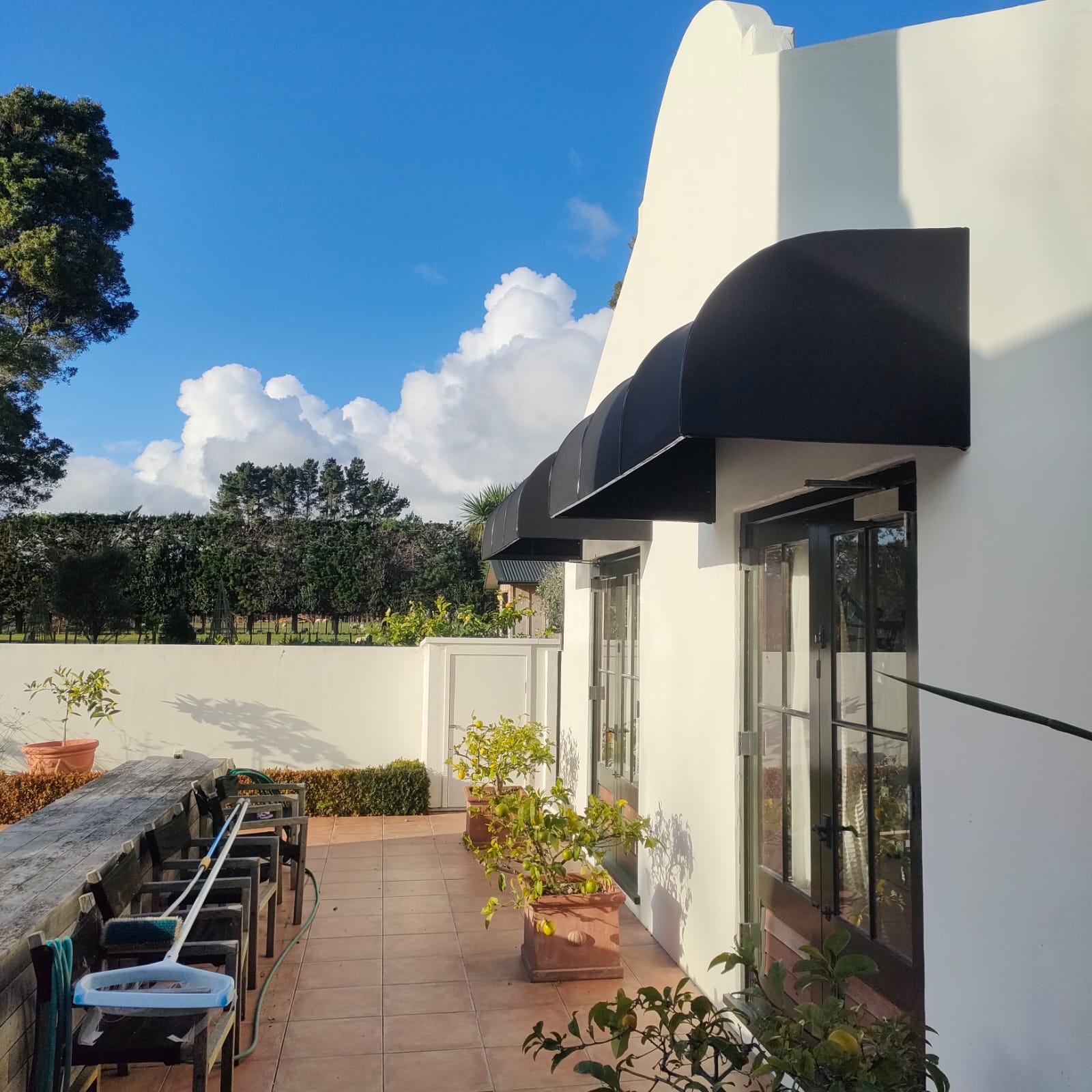 Mediterranean poolside (Ross Crowe FF Awnings) - International ...