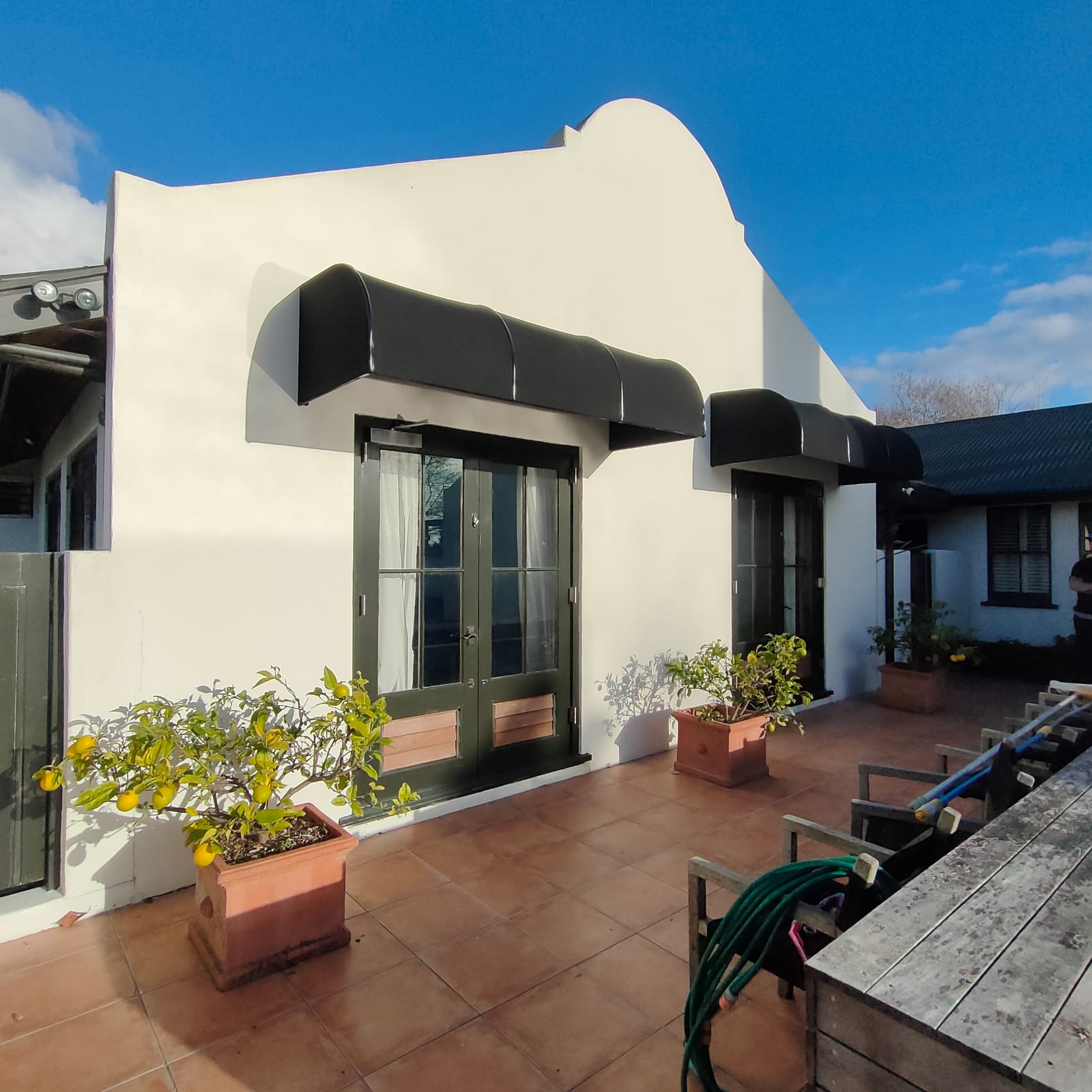 Mediterranean poolside (Ross Crowe FF Awnings) - International ...